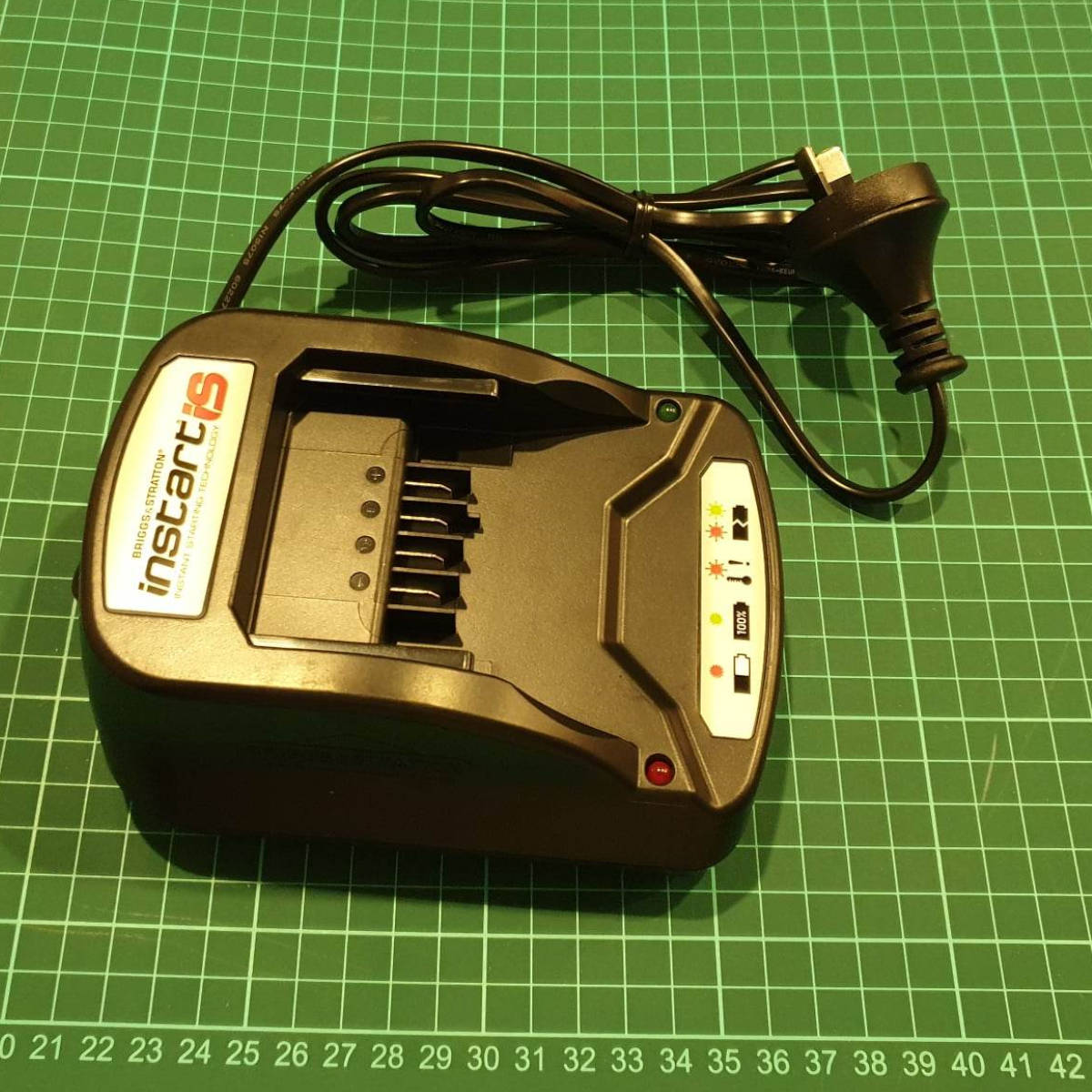 Briggs & Stratton, Victa Genuine Battery Charger BS Electric Start ...