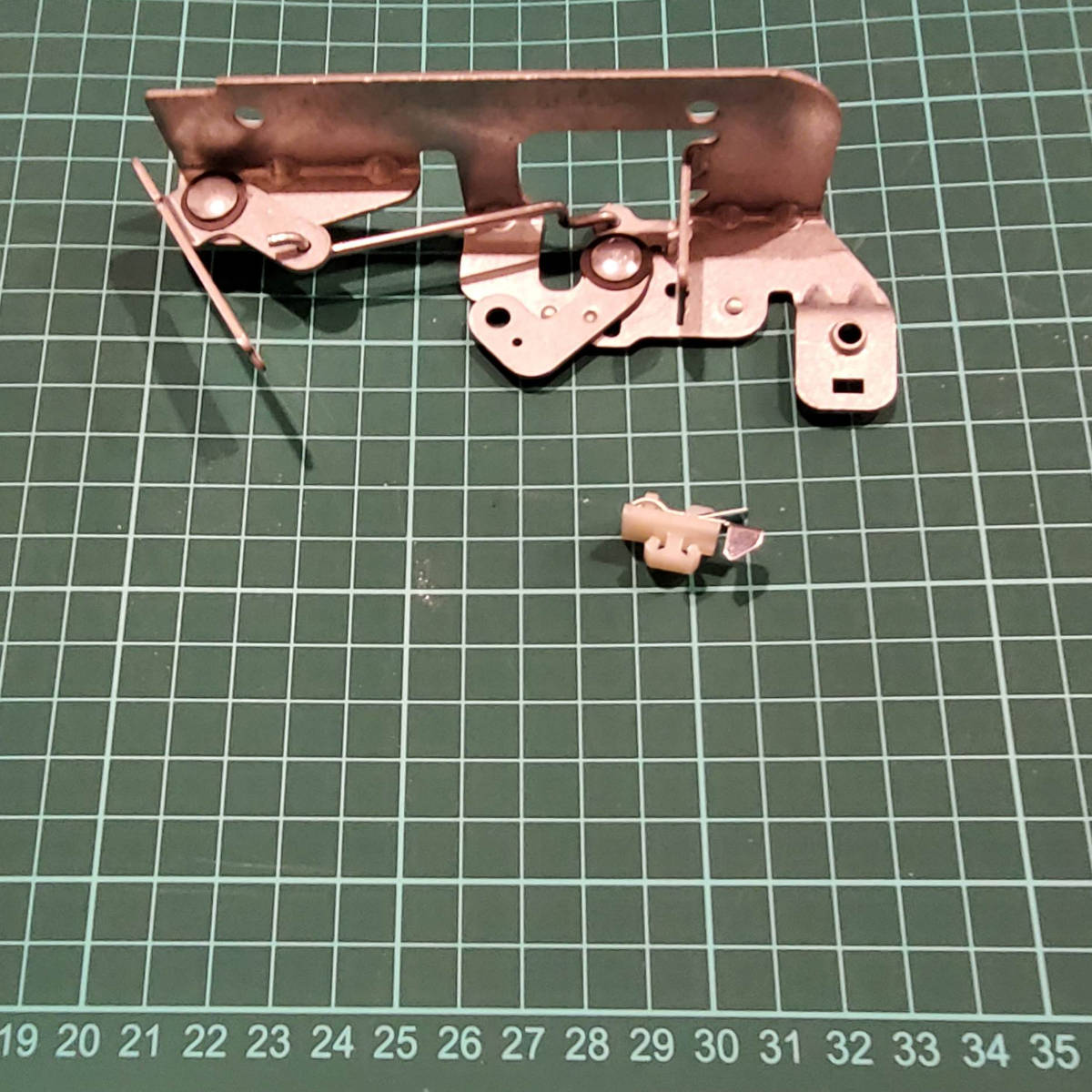 Briggs & Stratton Genuine Bracket-Control 590561, 596458 [BRI596458 ...