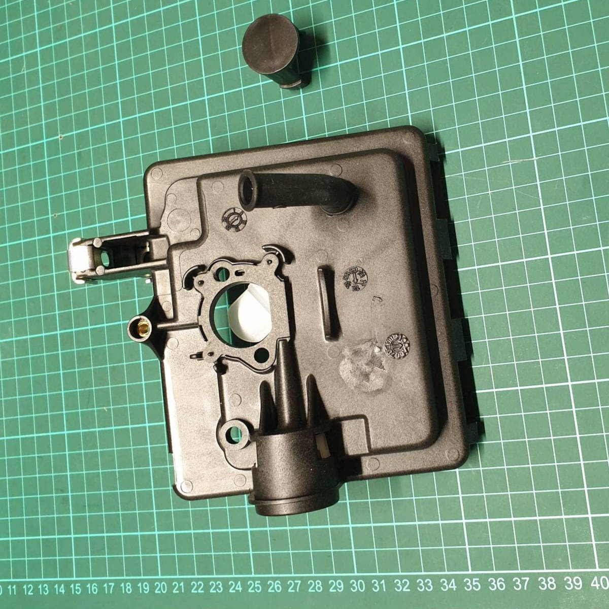 Briggs & Stratton Genuine Air Cleaner Base 795259 [BRI795259] - $69.81