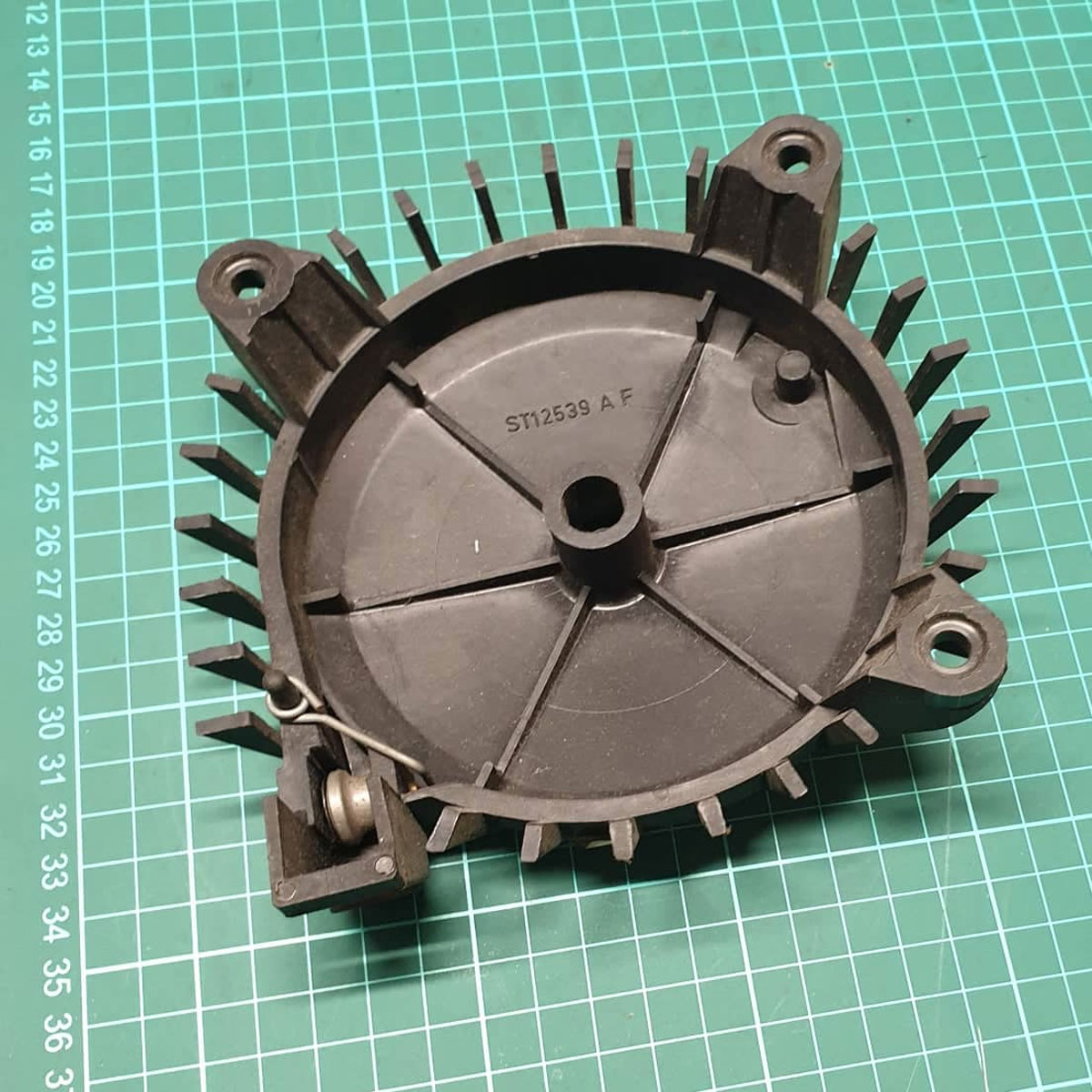 Victa Genuine Starter Housing ST12542A [VCPST12542A] - $23.20